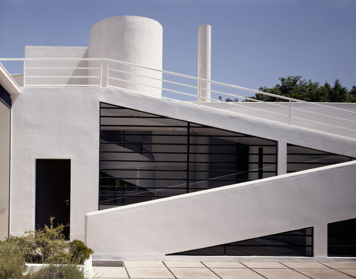 Introduction to modern architecture